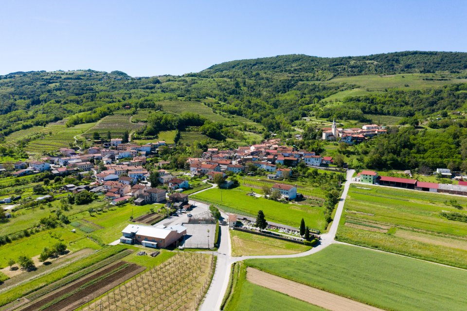 Velike Žablje - Občina Ajdovščina